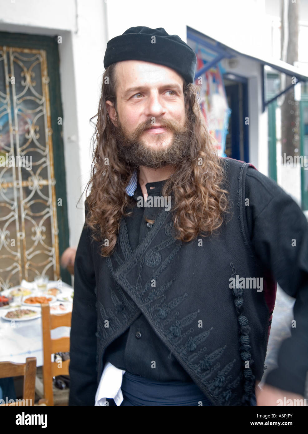 Costume traditionnel grec Banque de photographies et d’images à haute ...