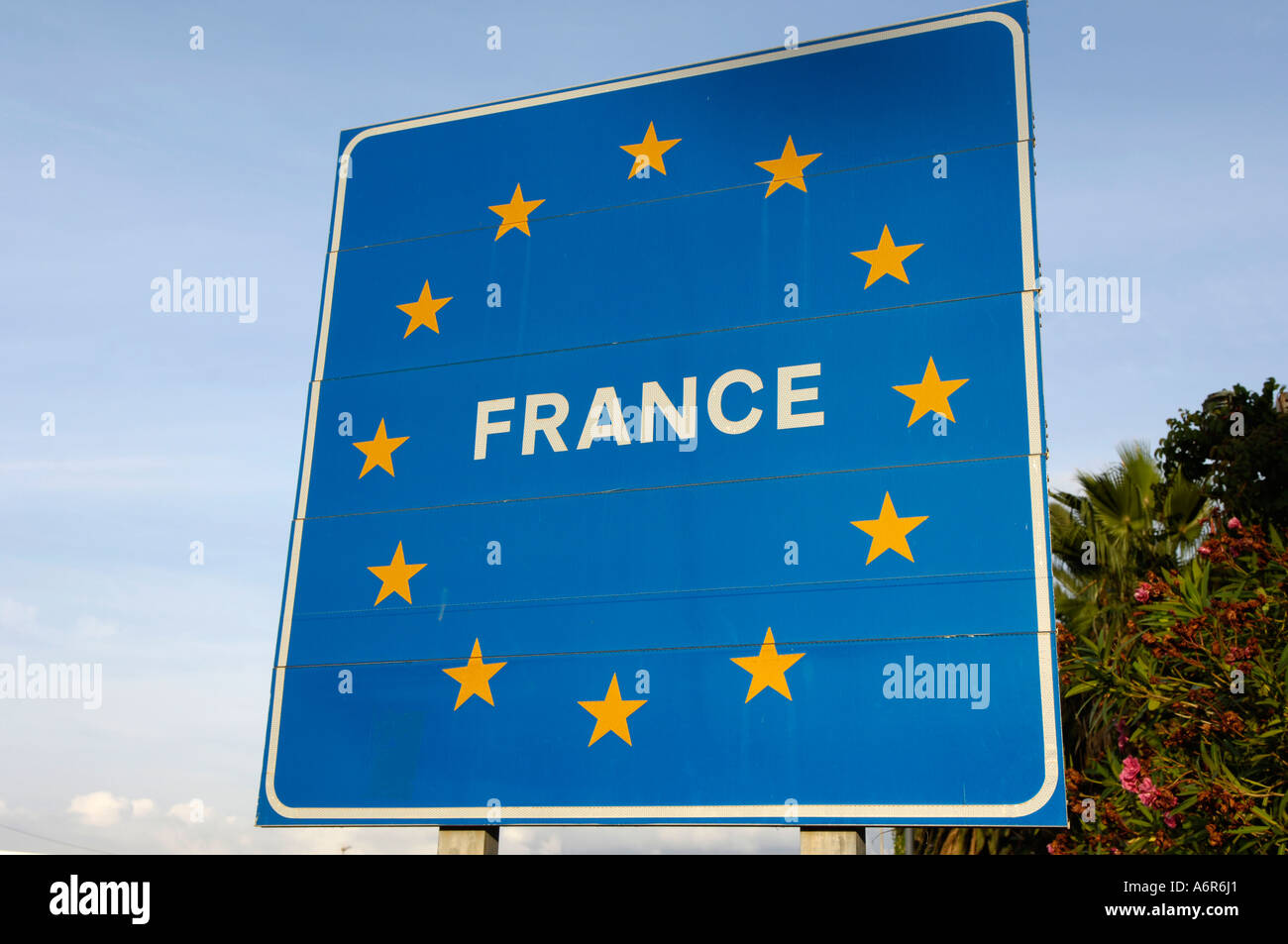 France french border sign Banque de photographies et d’images à haute ...