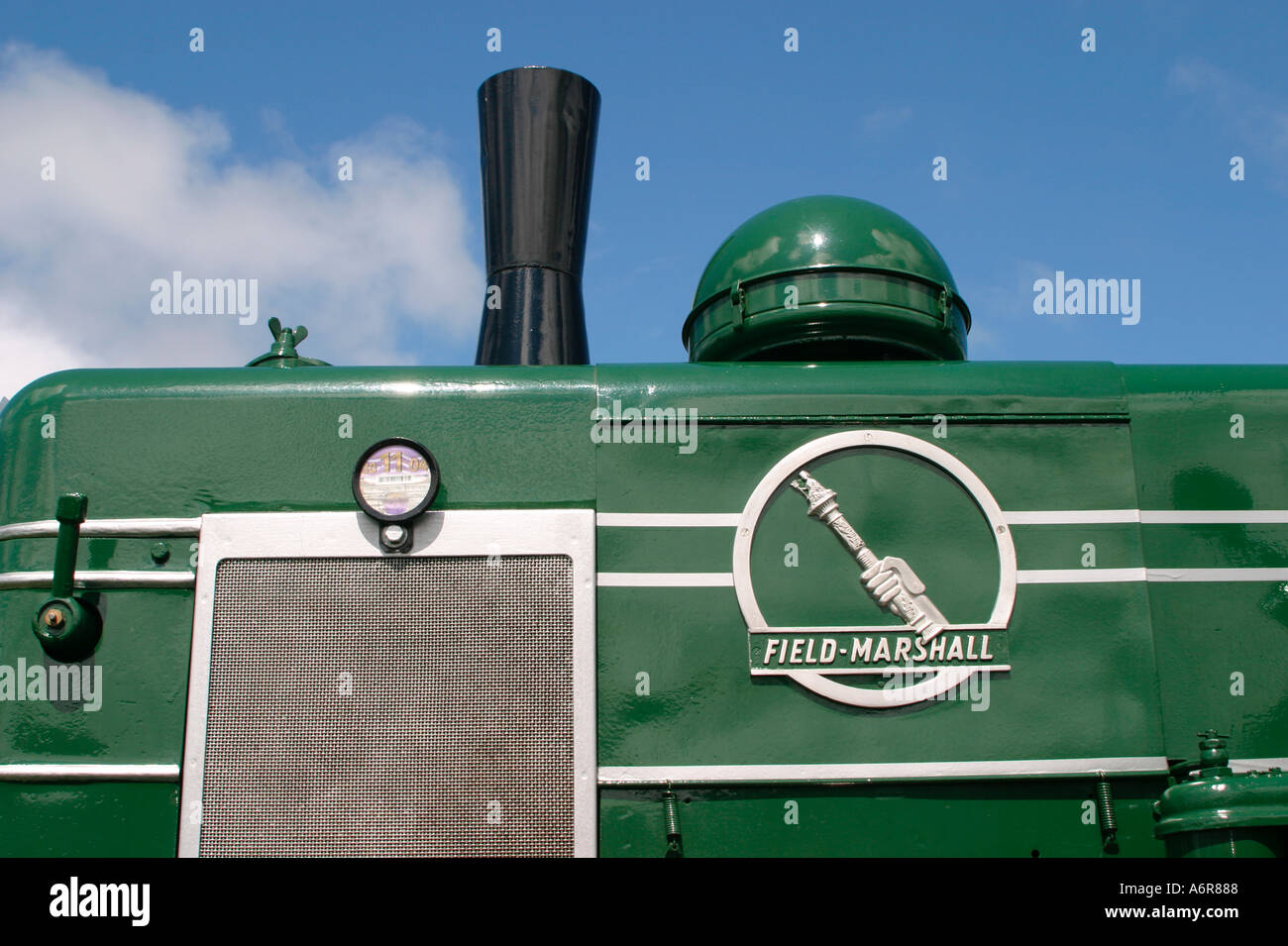 Field marshall tractor Banque de photographies et d’images à haute ...