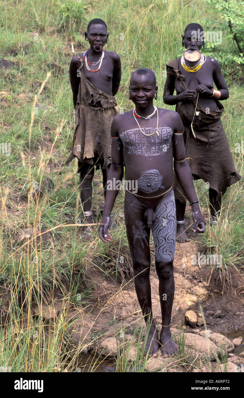 L'Afrique, l'Éthiopie, région de la tribu Murle, Surma Banque D'Images ... L'Afrique, l'Éthiopie, région de la tribu Murle, Surma Banque D'Images ...