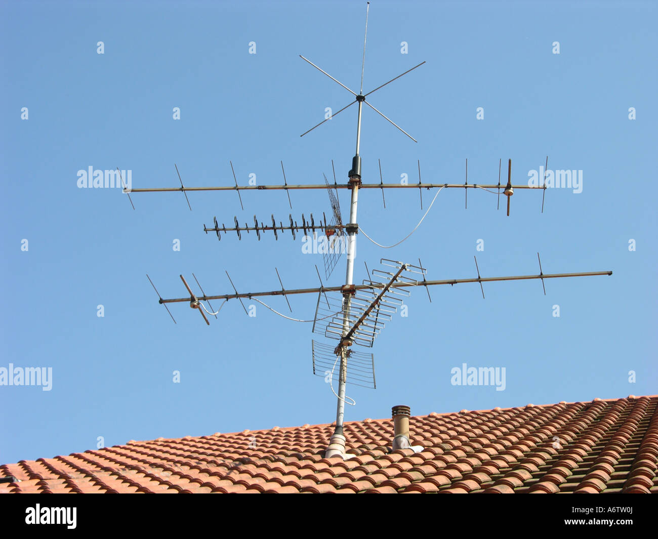 Jonction de toit Banque de photographies et d’images à haute résolution ...