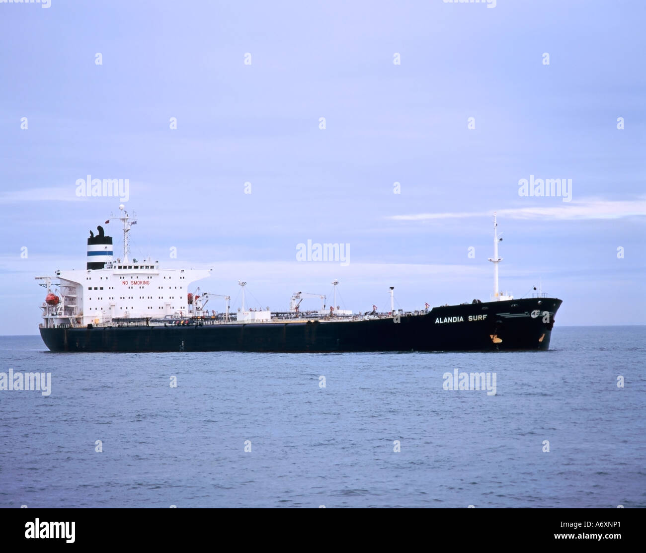 Super tanker Banque de photographies et d’images à haute résolution - Alamy