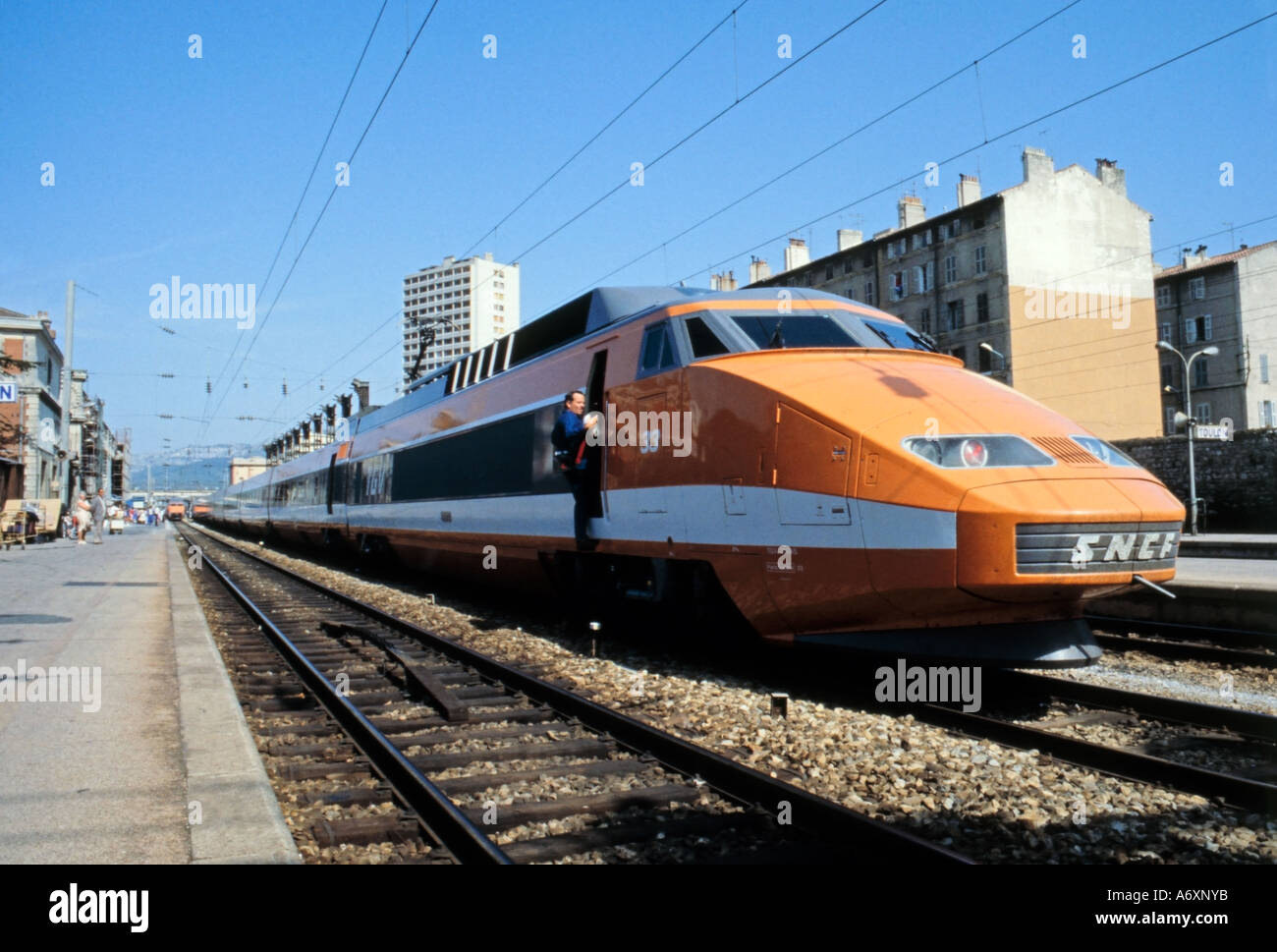 Tgv pse orange Banque de photographies et d’images à haute résolution ...