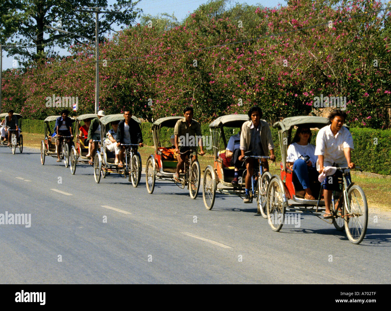 Thaïlande Thai taxi tricycle vélo pousse-pousse le bouchon Photo Stock ...