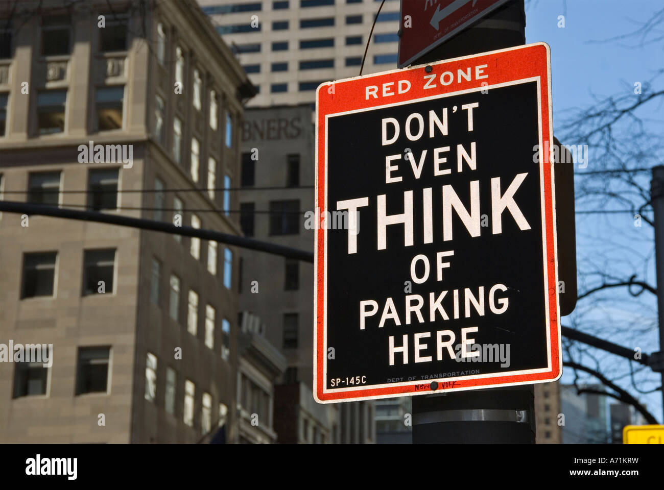 Humorous no parking sign Banque de photographies et d’images à haute ...
