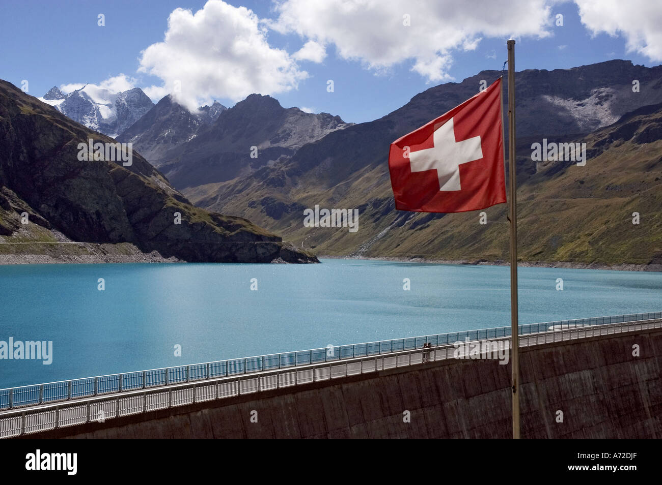 Barrage de moiry Banque de photographies et d’images à haute résolution ...