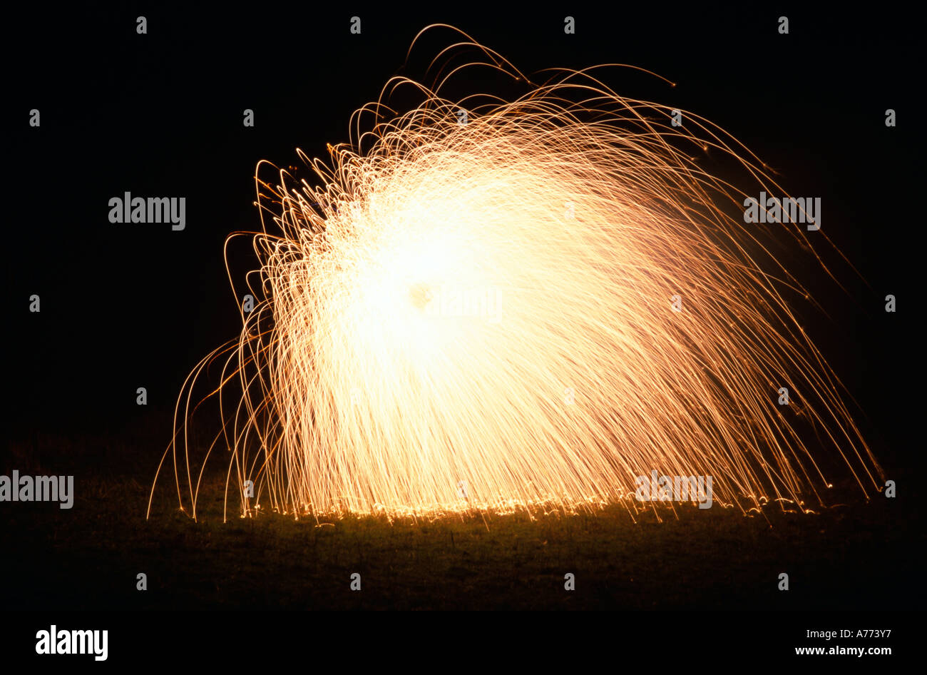 Catherine wheel firework Banque de photographies et d’images à haute ...