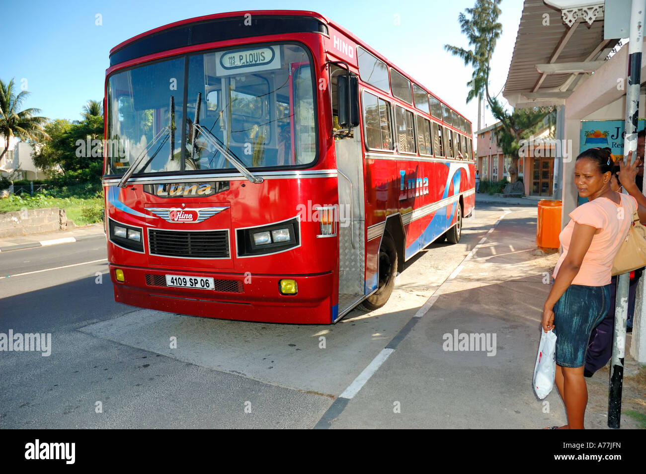 Mauritius public transport local bus Banque de photographies et d ...