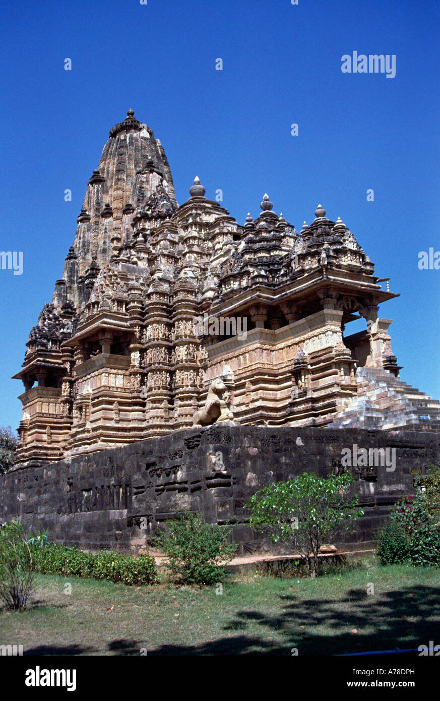 Chandela temple Banque de photographies et d’images à haute résolution ...