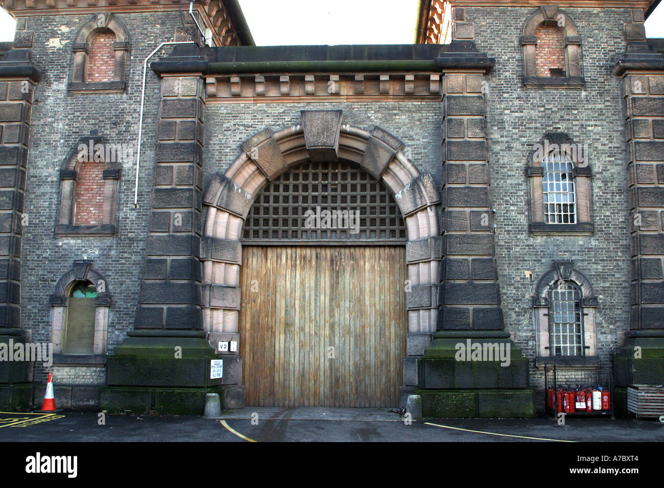 Porte d'entrée de la prison Banque de photographies et d’images à haute ...