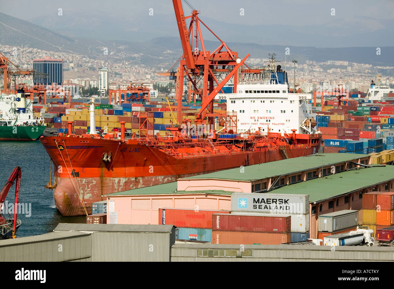 Turkey container cargo international Banque de photographies et d ...