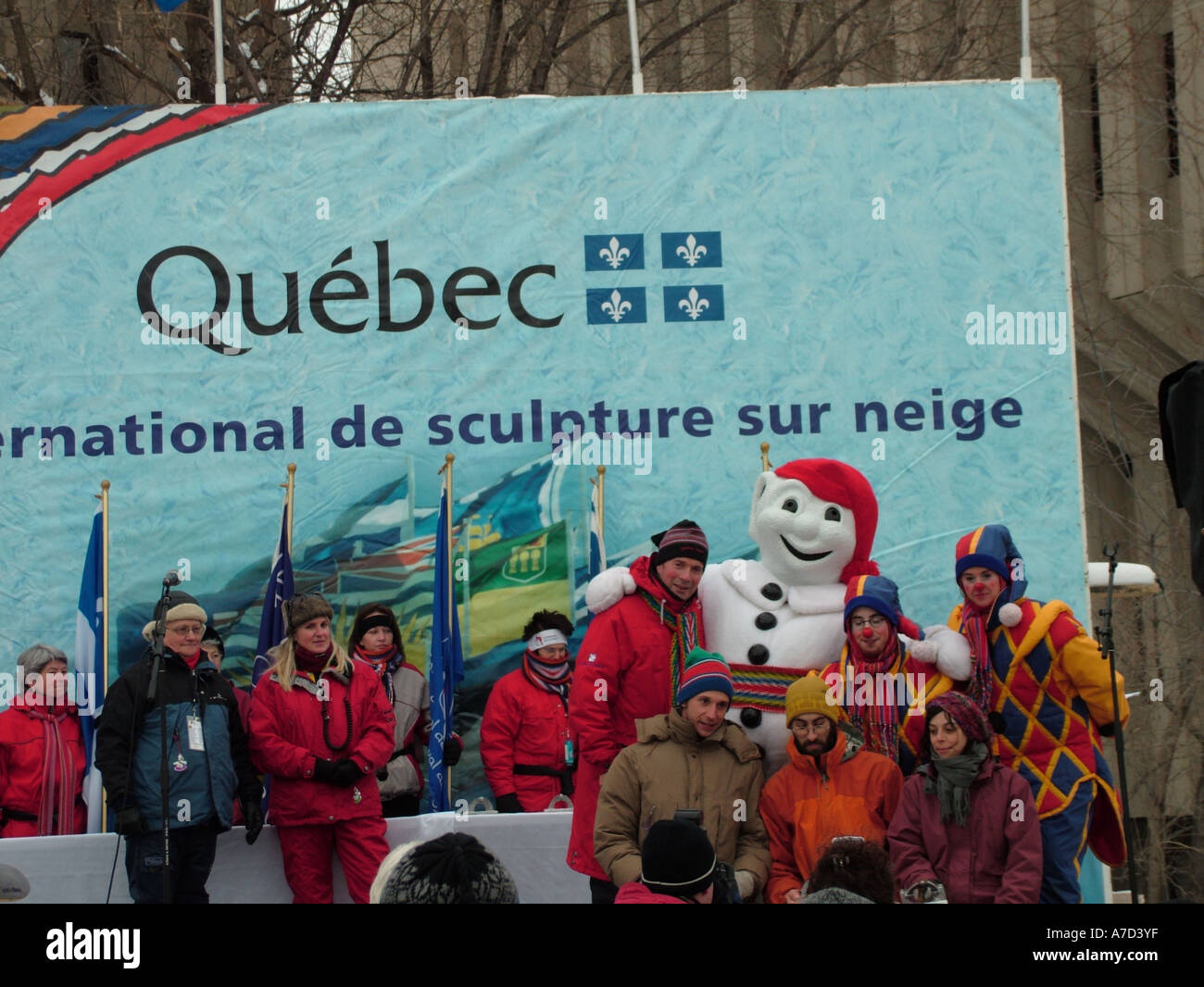The quebec city winter carnival mascot Banque de photographies et d ...