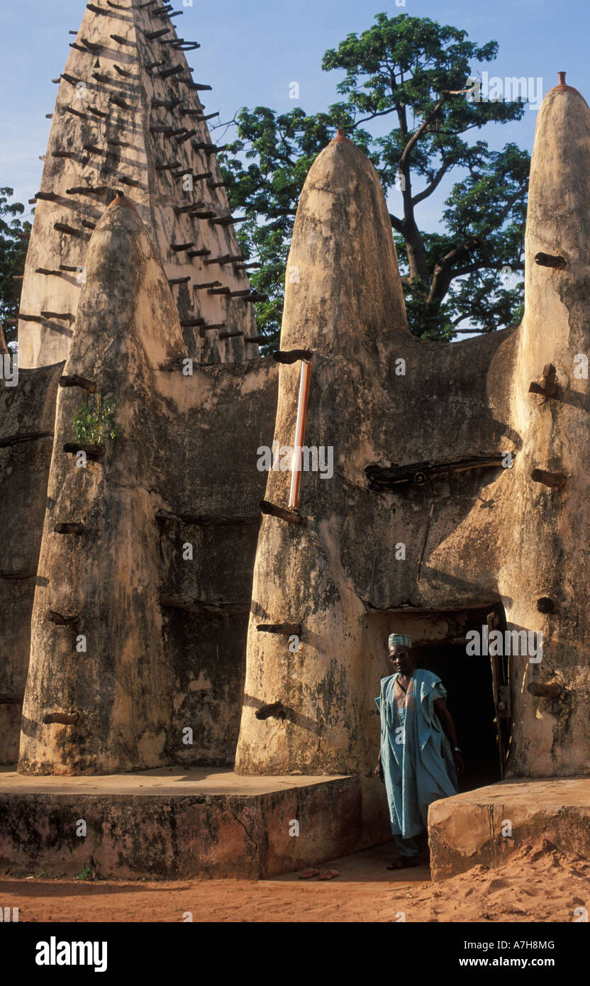 Grande mosquée au Sahel, l'architecture de boue style Bobo Dioulasso ...