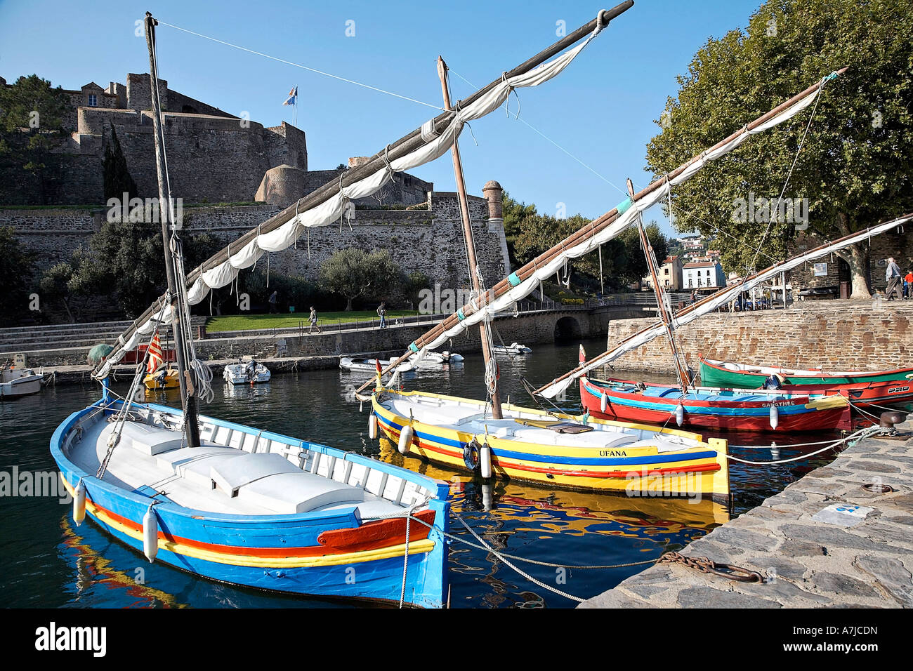 Barque catalane Banque de photographies et d’images à haute résolution ...