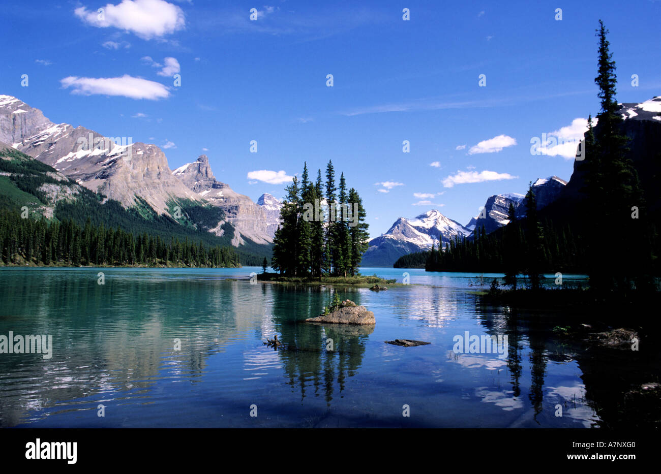 Montagne alberta rocheuses canada Banque de photographies et d’images à ...