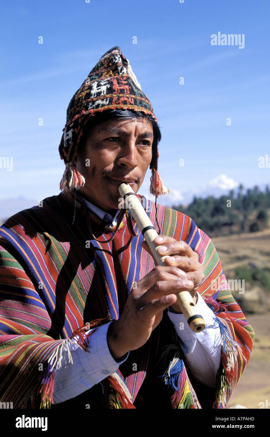 Flute peru Banque de photographies et d’images à haute résolution - Alamy