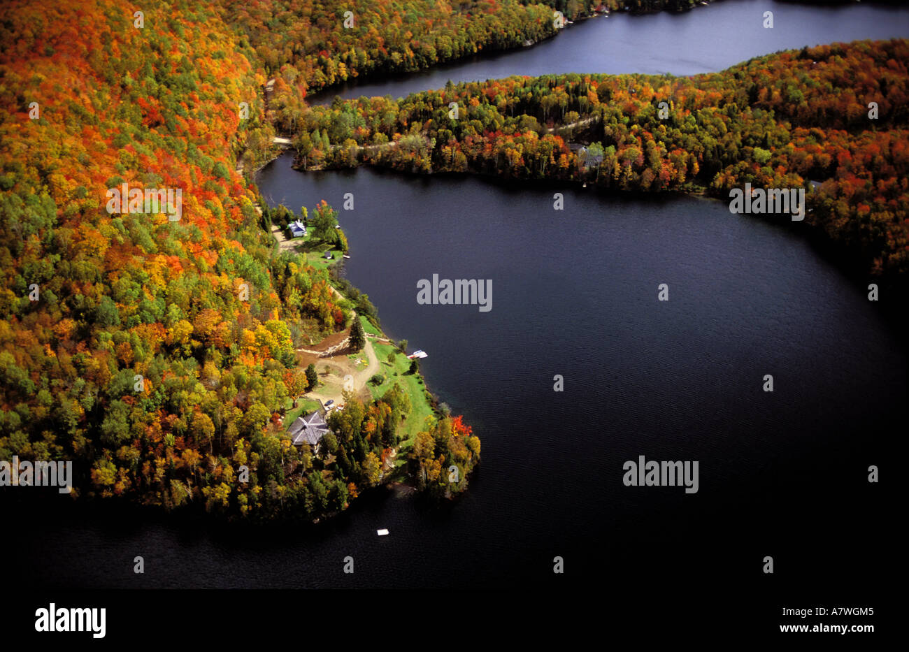 Paysage d'automne laurentides québec Banque de photographies et d ...