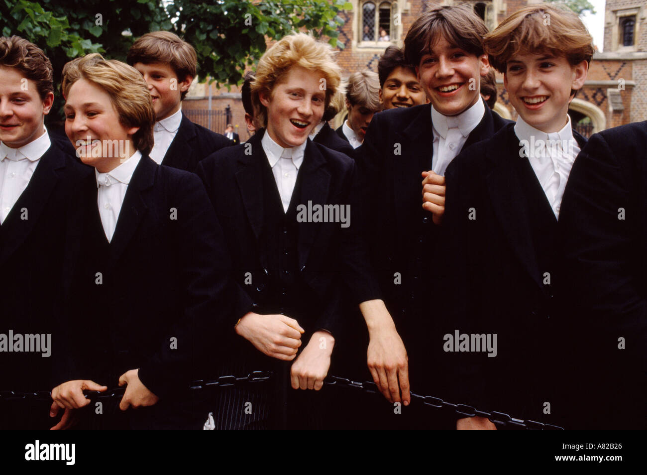 Schoolboys eton uniform english Banque de photographies et d’images à ...