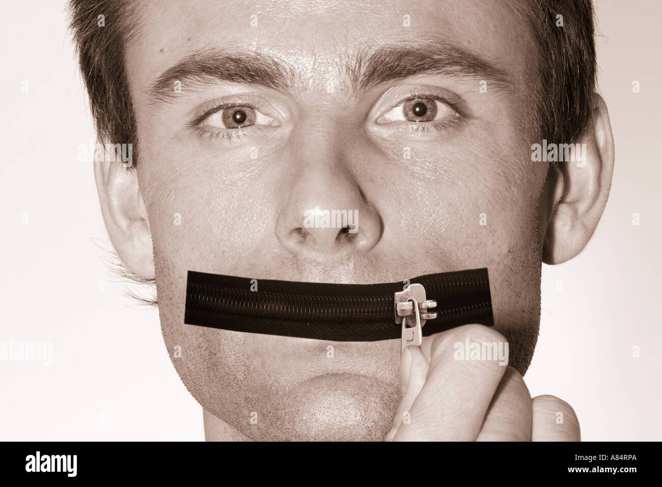 Mouth zip zipper Banque de photographies et d’images à haute résolution ...