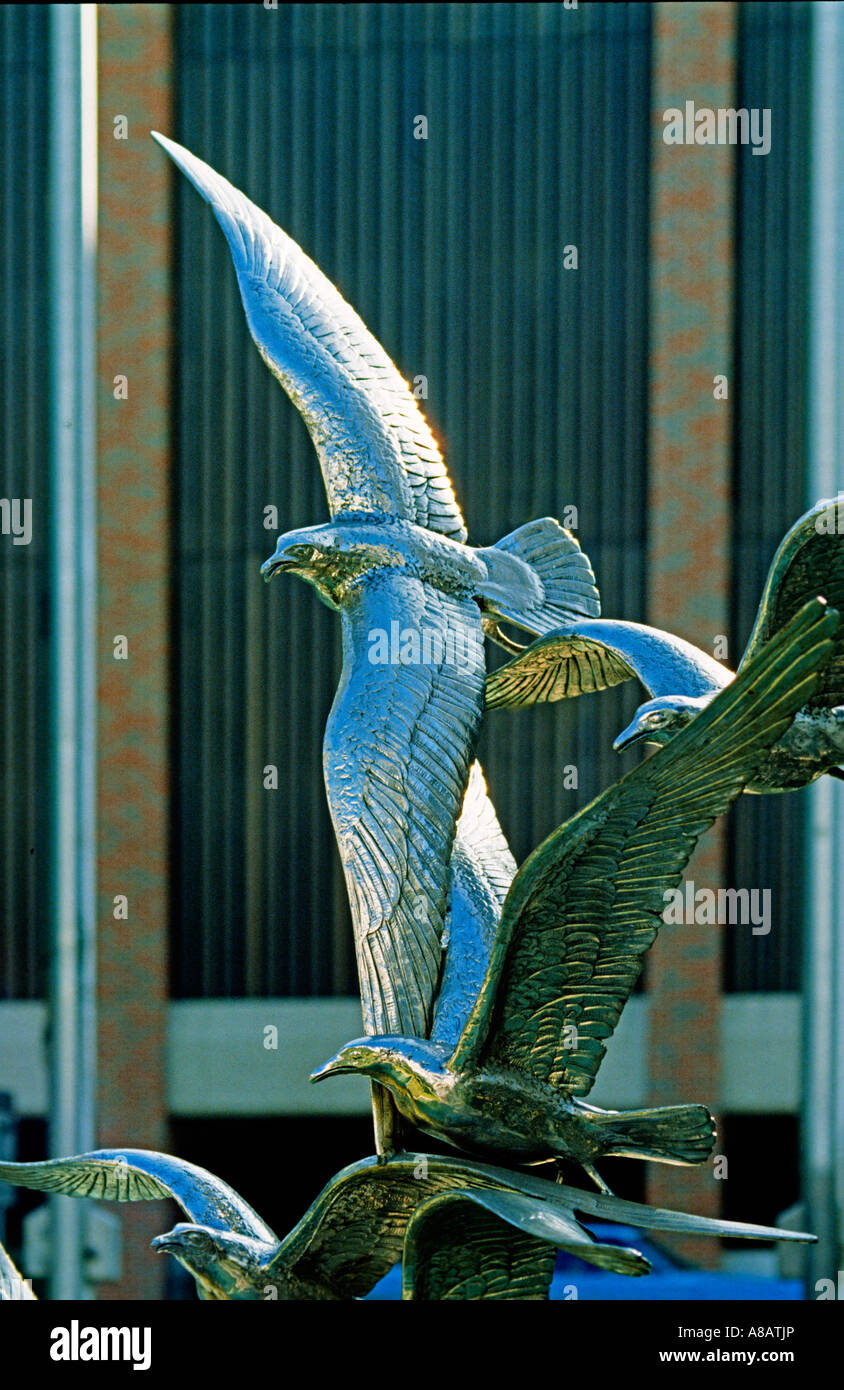Sculpture d'oiseaux en vol Banque de photographies et d’images à haute ...