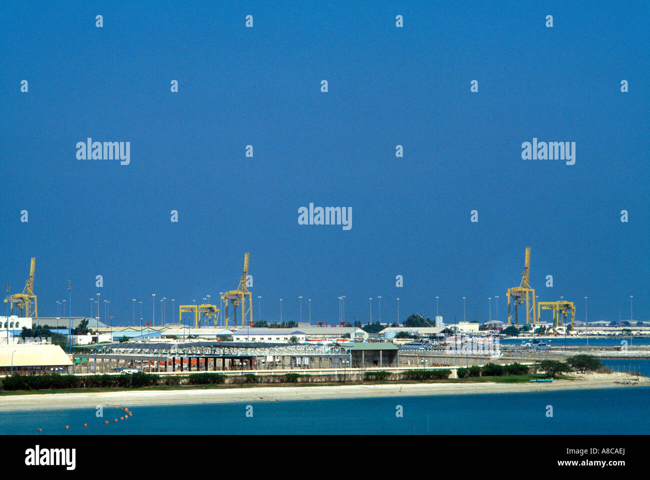 Port zayed Banque de photographies et d’images à haute résolution - Alamy