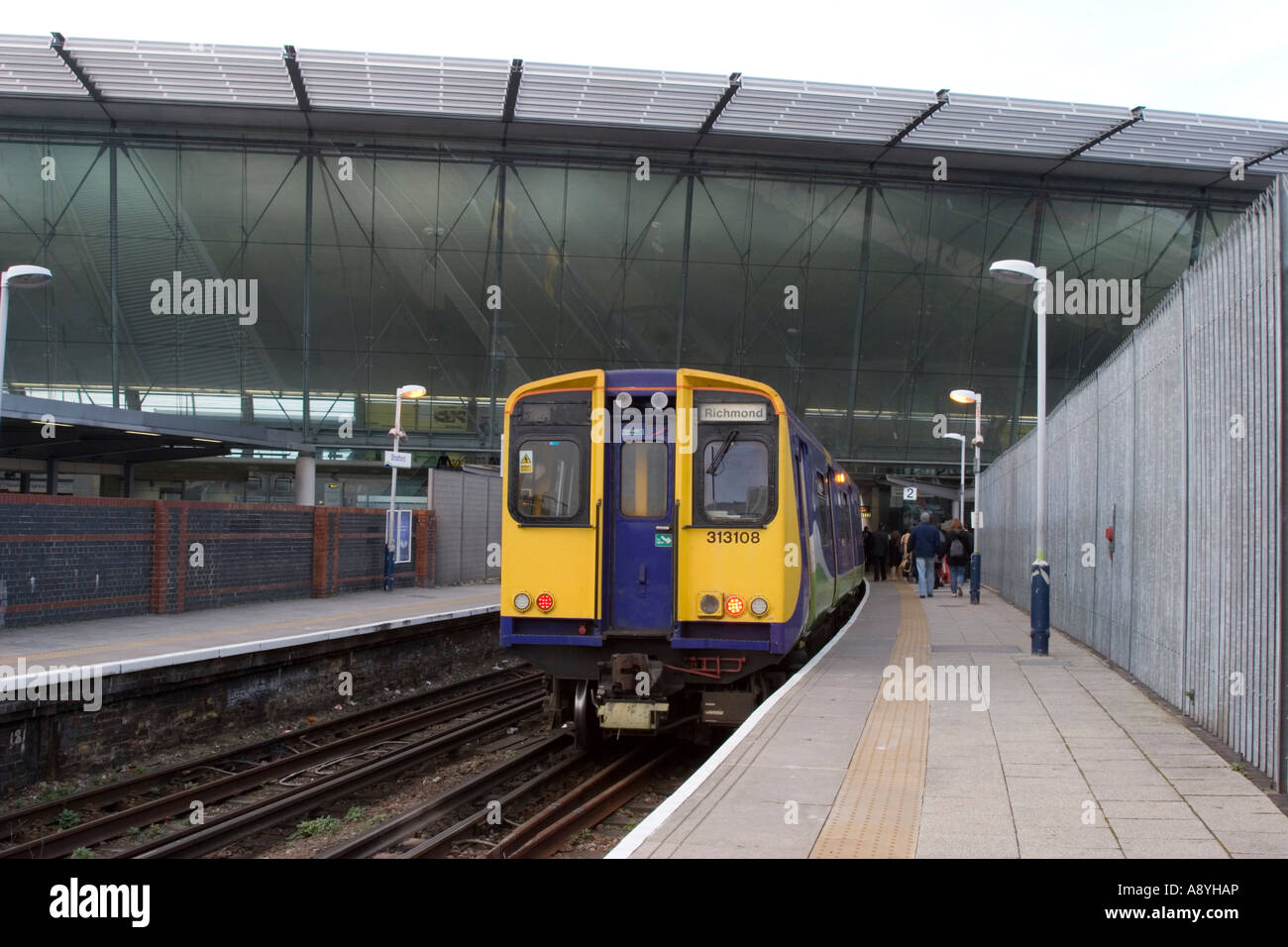 Stratford train station Banque de photographies et d’images à haute ...