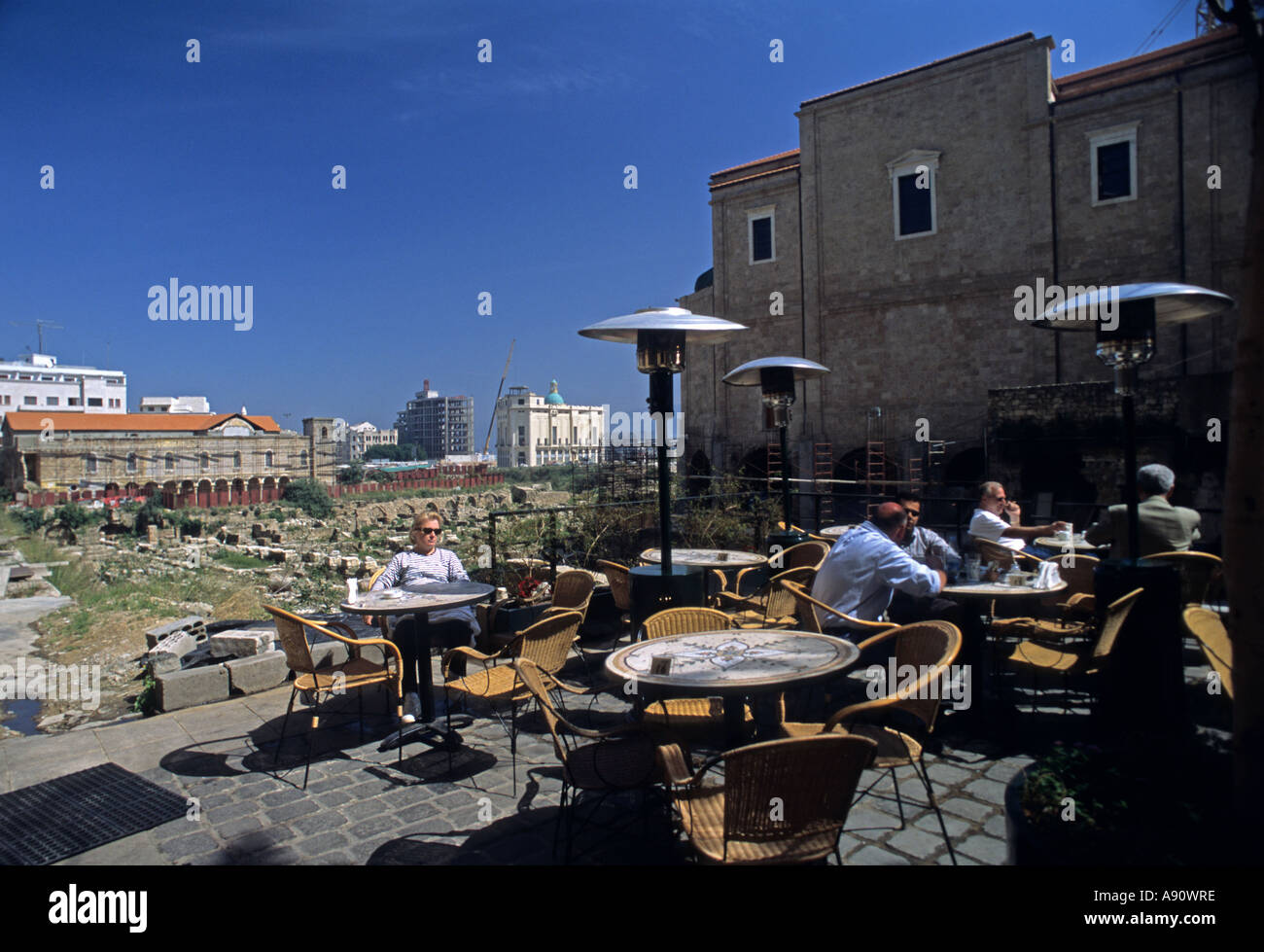 Downtown beirut terrace Banque de photographies et d’images à haute ...
