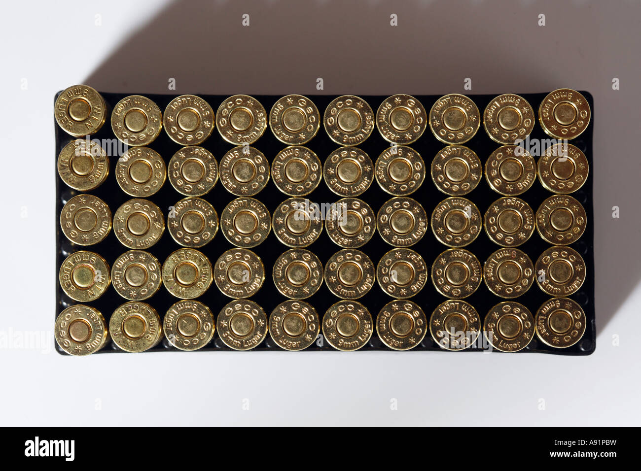 Balle de 9mm Banque de photographies et d’images à haute résolution - Alamy