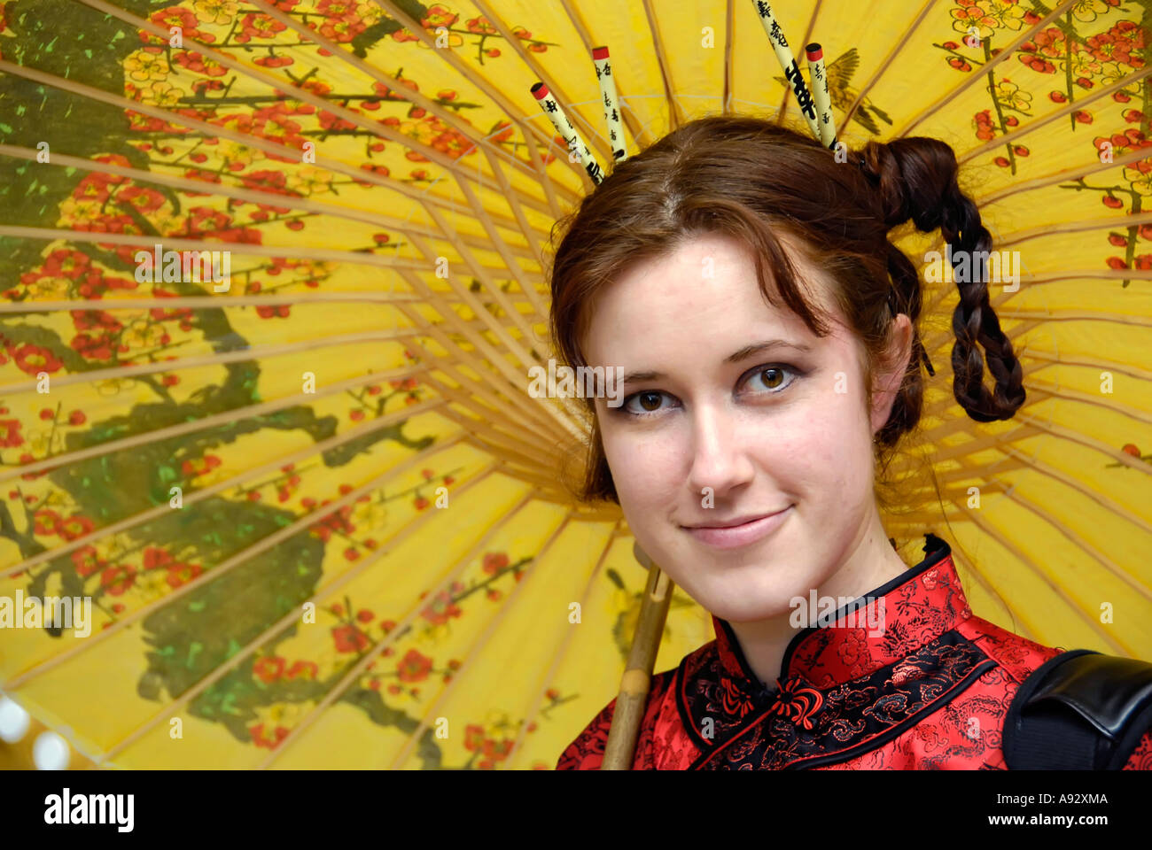 Garçon Habillé En Fille Jolie Banque De Photographies Et Dimages à