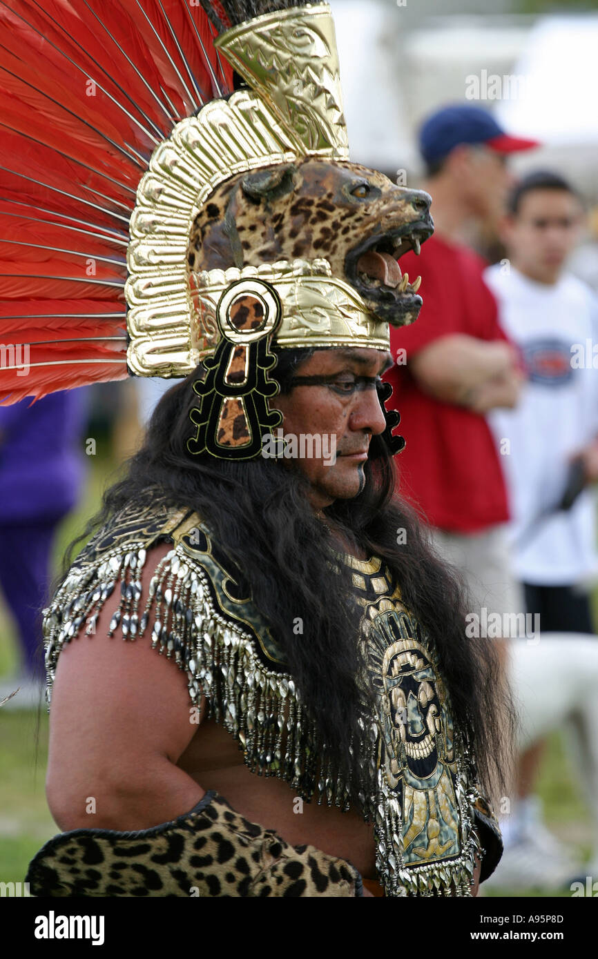 Aztec Warrior Banque d'image et photos - Alamy