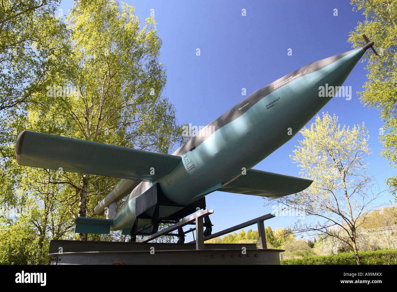 V1 fusée Banque de photographies et d’images à haute résolution - Alamy