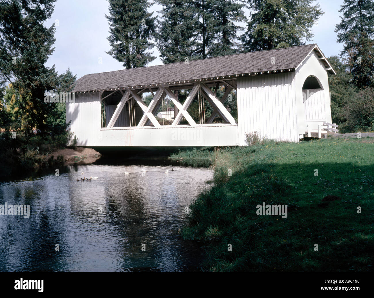 Pont couvert de stayton jordan Banque de photographies et d’images à ...