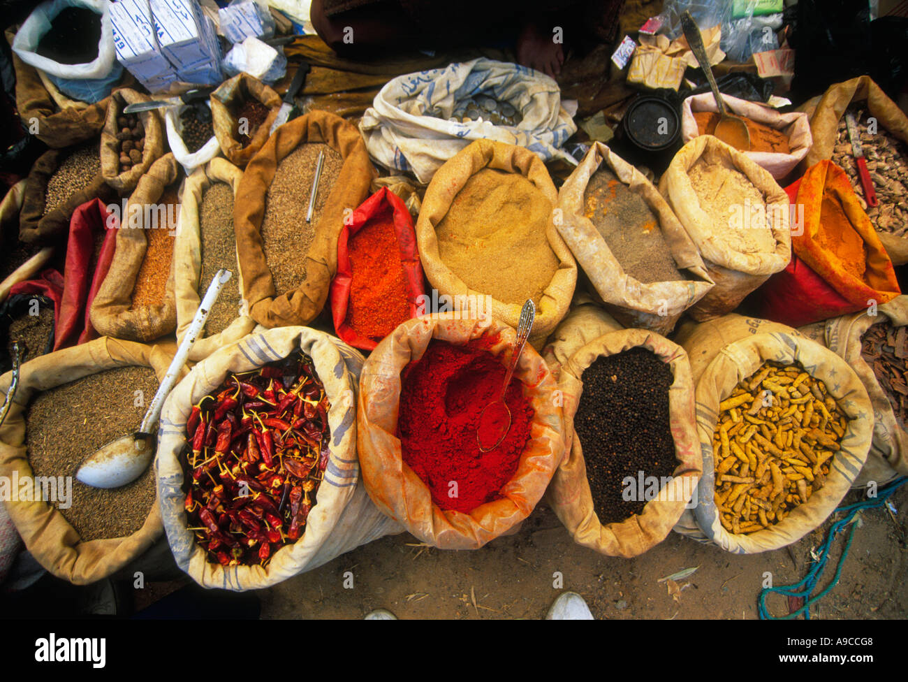 Asilah souk Banque de photographies et d’images à haute résolution - Alamy