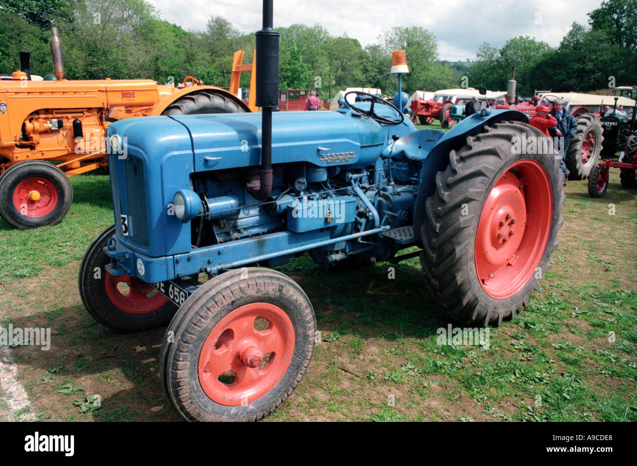 Fordson logo Banque de photographies et d’images à haute résolution - Alamy