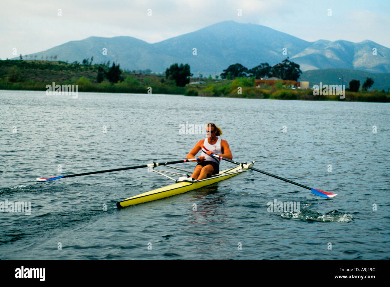 Rameur barque Banque de photographies et d’images à haute résolution ...