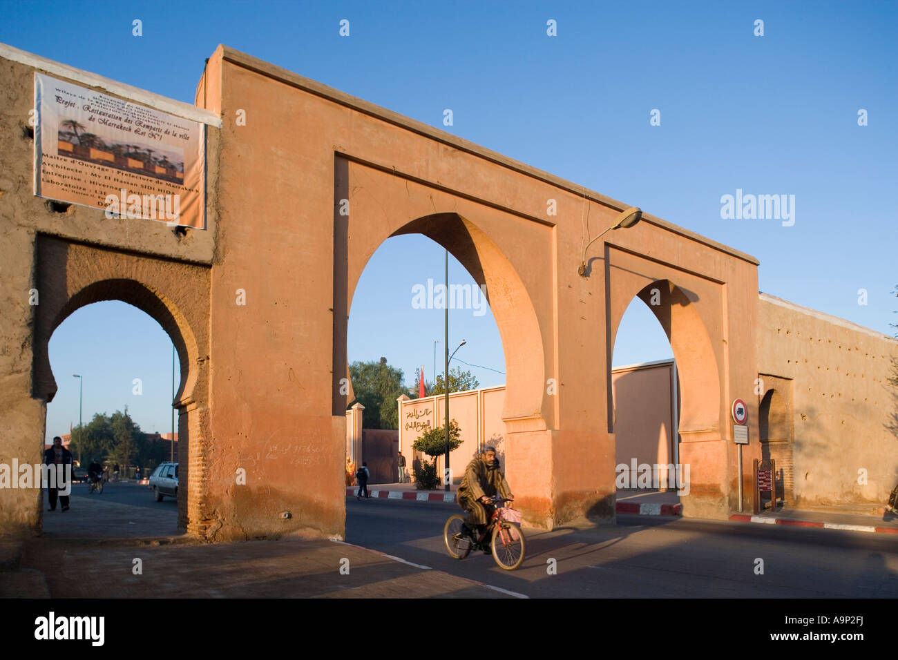 Rempart de la ville de marrakech Banque de photographies et d’images à ...