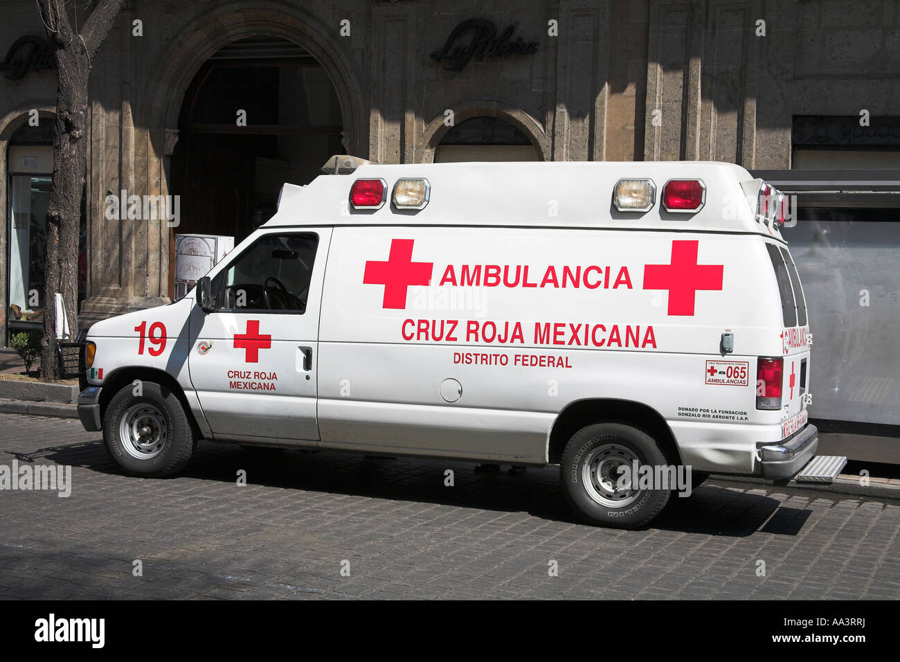 Ambulance de la Croix-Rouge mexicaine, Ambulancia Cruz Roja Mexicana ...