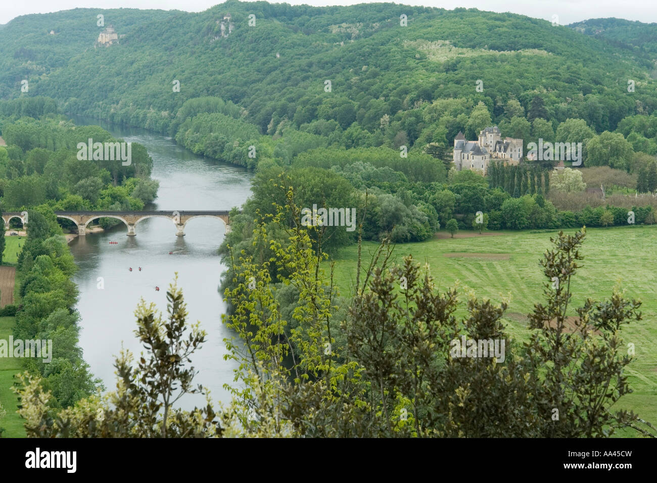 Château de Fayrac et la rivière Dordogne vu de Chateau Beynac Beynac et ...