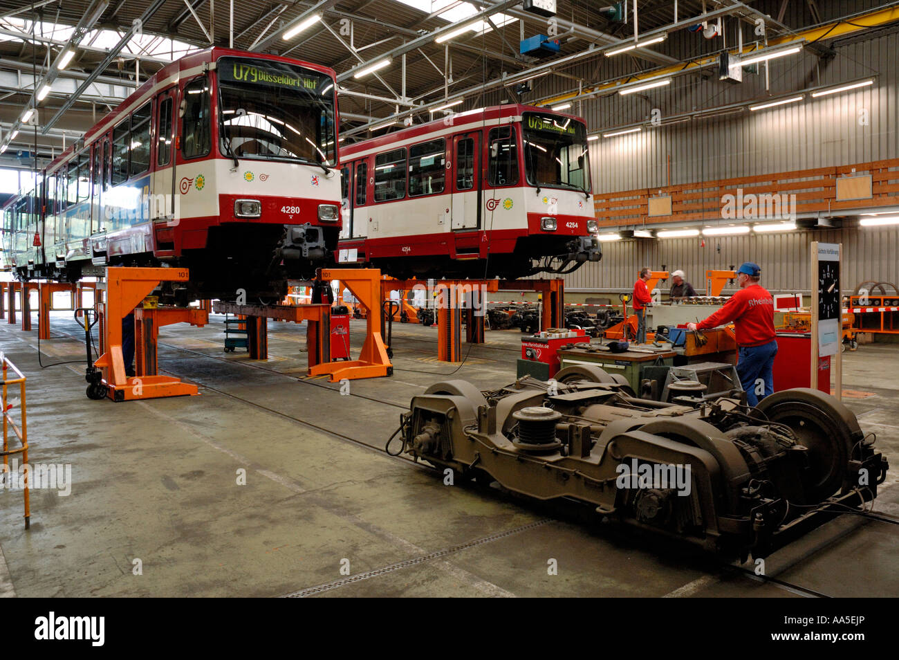 Bogie wheels Banque de photographies et d’images à haute résolution - Alamy