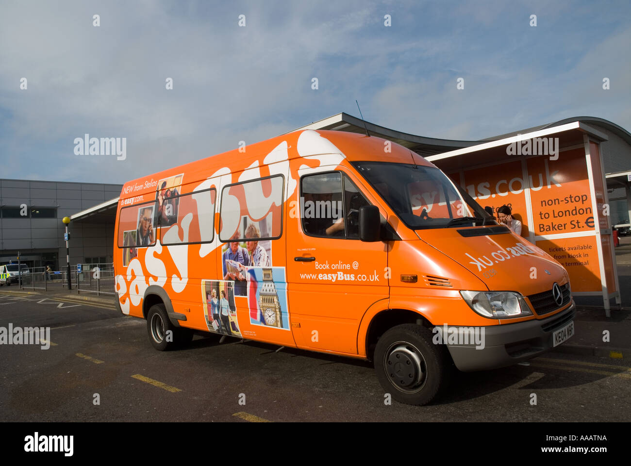 Easybus france Banque de photographies et d’images à haute résolution ...