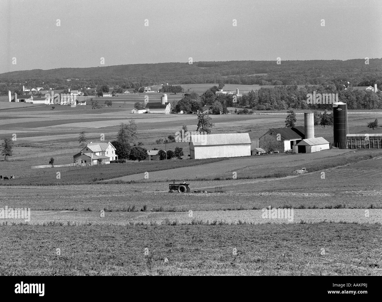 1960s tractor Banque de photographies et d’images à haute résolution ...