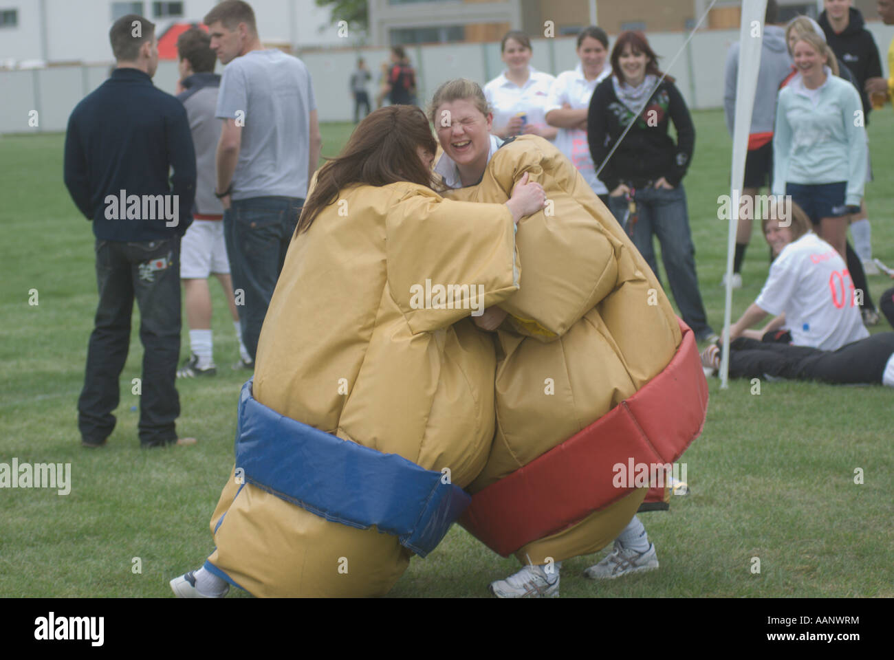 Sumo wrestler suit Banque de photographies et d’images à haute ...