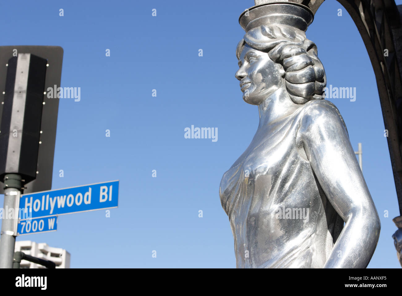 Four ladies of hollywood gazebo statue Banque de photographies et d ...