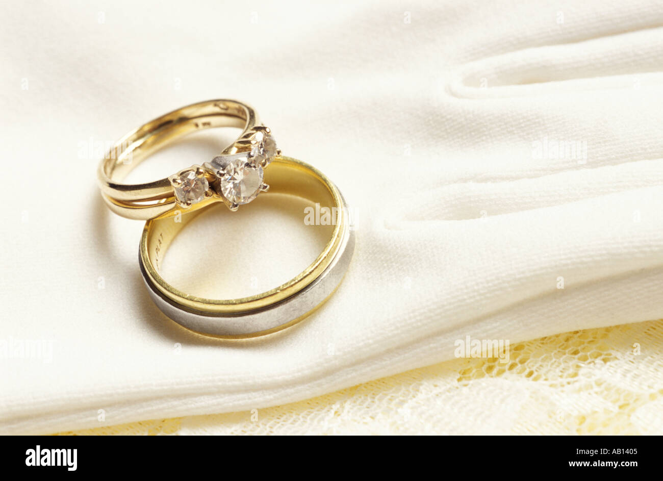 Wedding ring Banque de photographies et d’images à haute résolution - Alamy