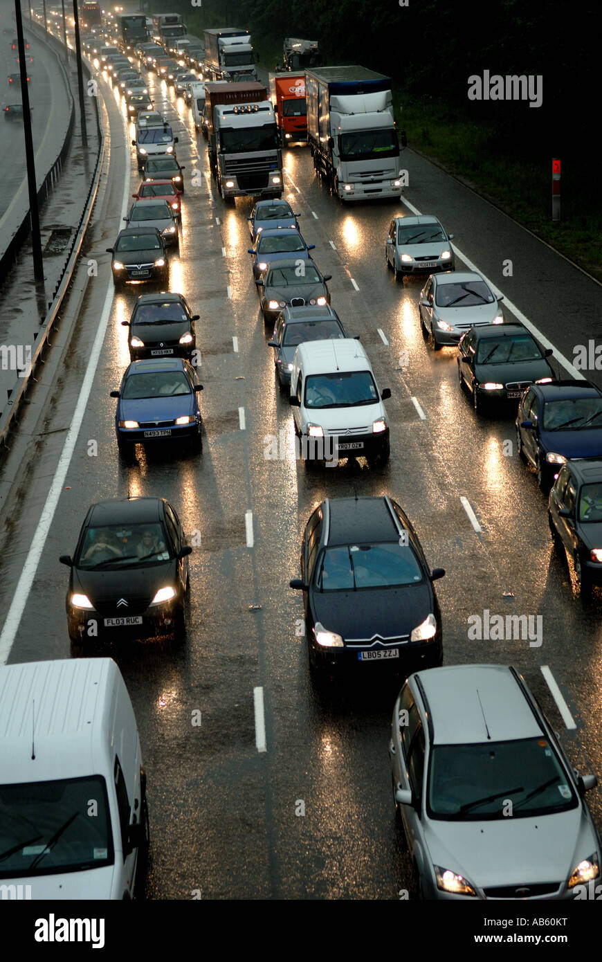Congestion du trafic sur les routes Banque de photographies et d’images ...