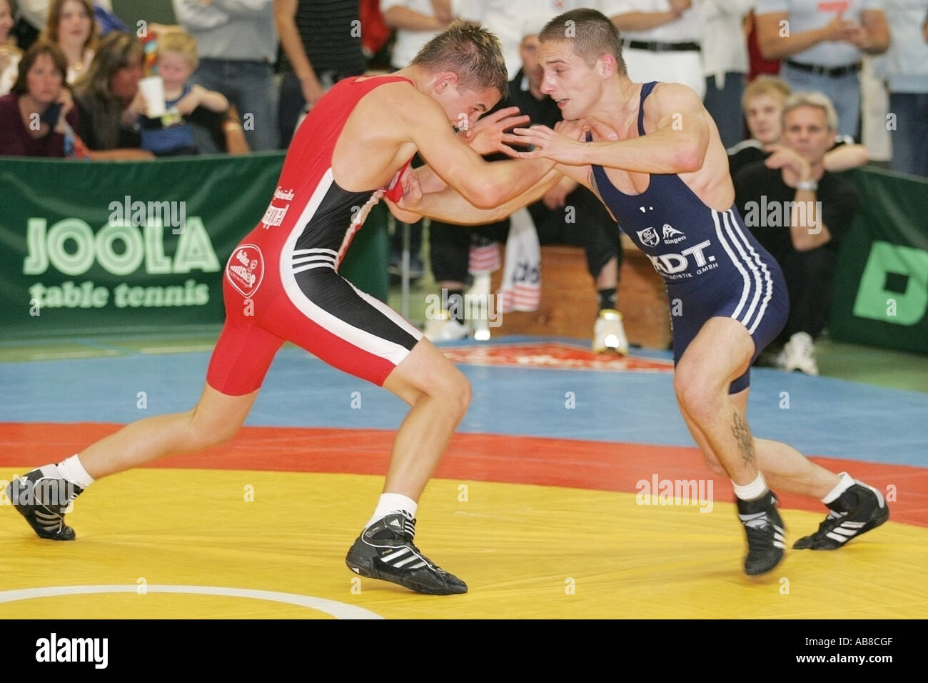 Two wrestler Banque de photographies et d’images à haute résolution - Alamy