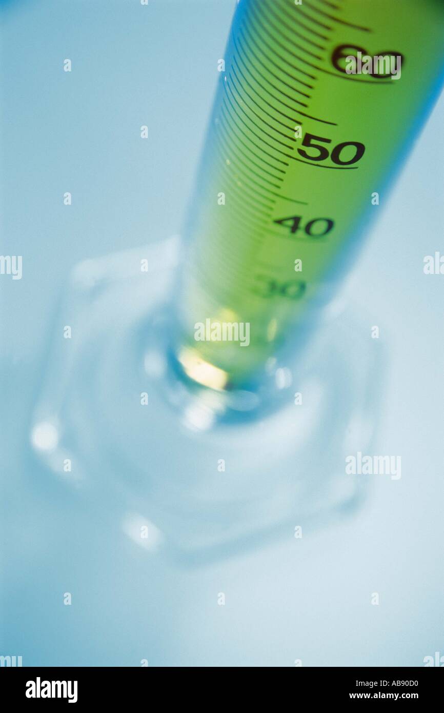 Measuring flask Banque de photographies et d’images à haute résolution ...