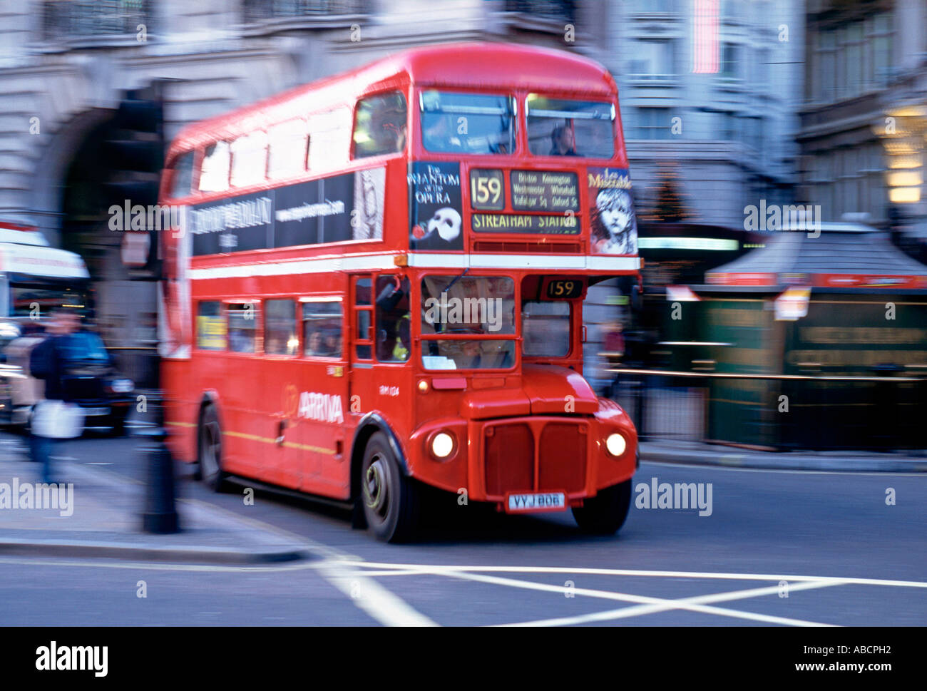 Bus à deux étages londres Banque de photographies et d’images à haute ...