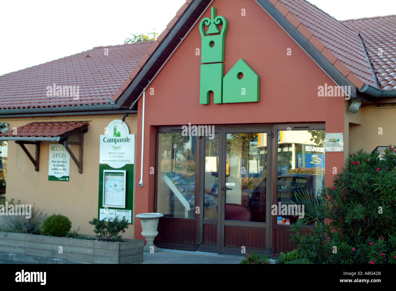 Logo campanile Banque de photographies et d’images à haute résolution ...