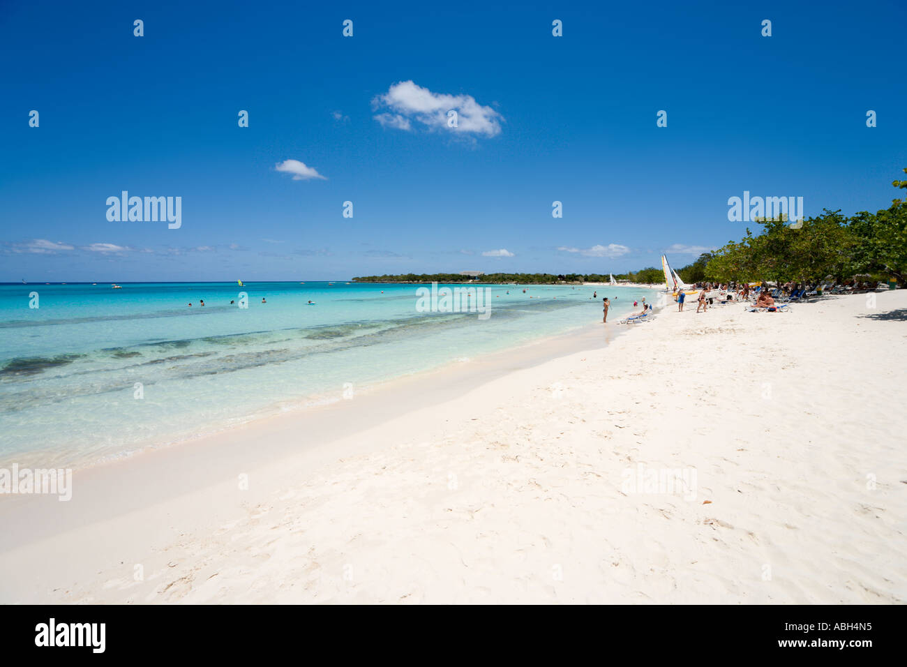 Playa pesquero Banque de photographies et d’images à haute résolution ...